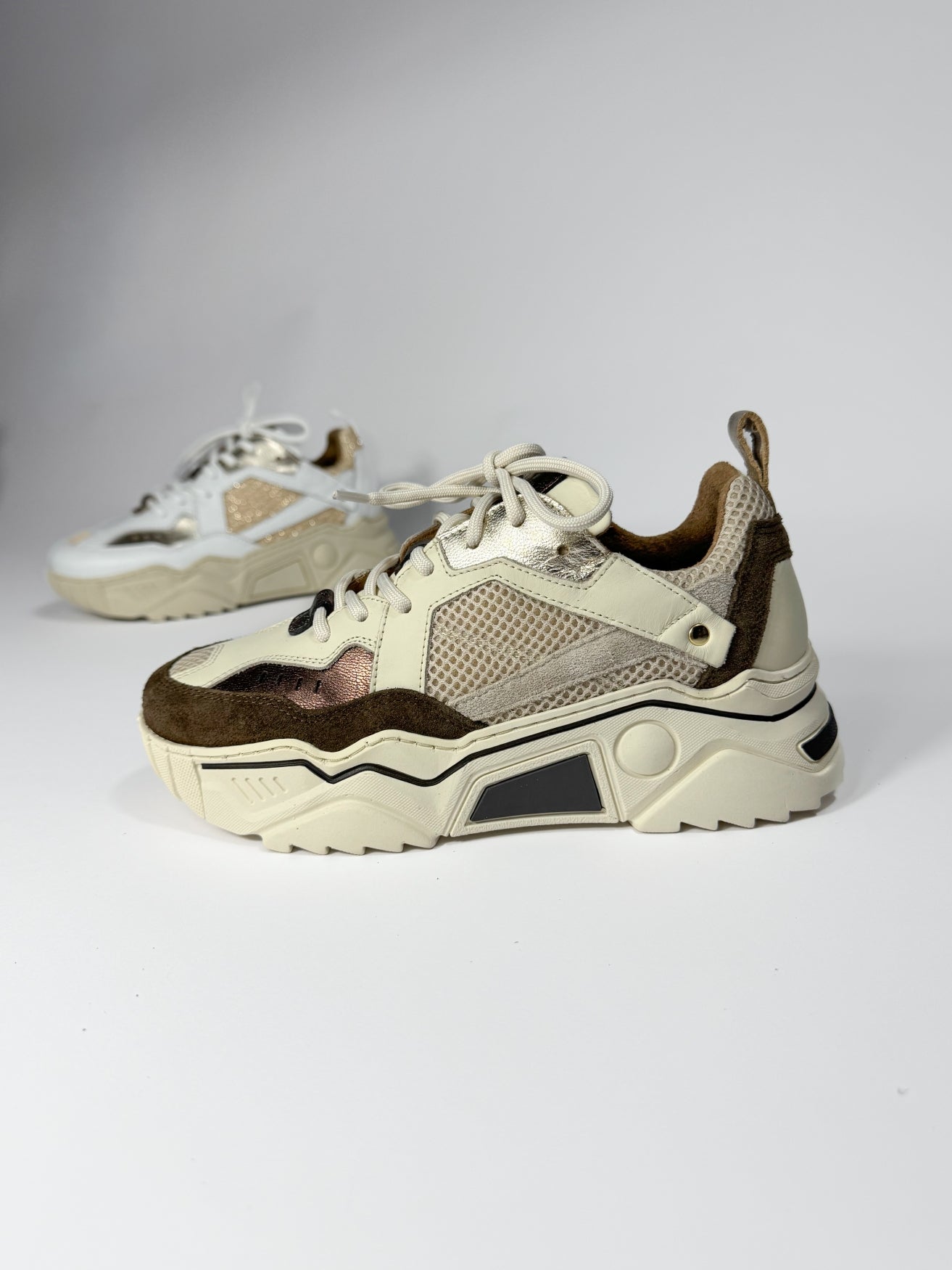 PRE ORDER PLUTO mesh - Sneakers | Off White /Drk Brown – DWRS label